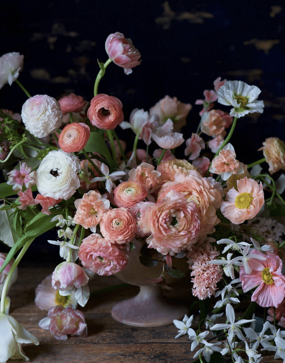 28 Ways to Arrange Your Valentines Roses | House of Valentina